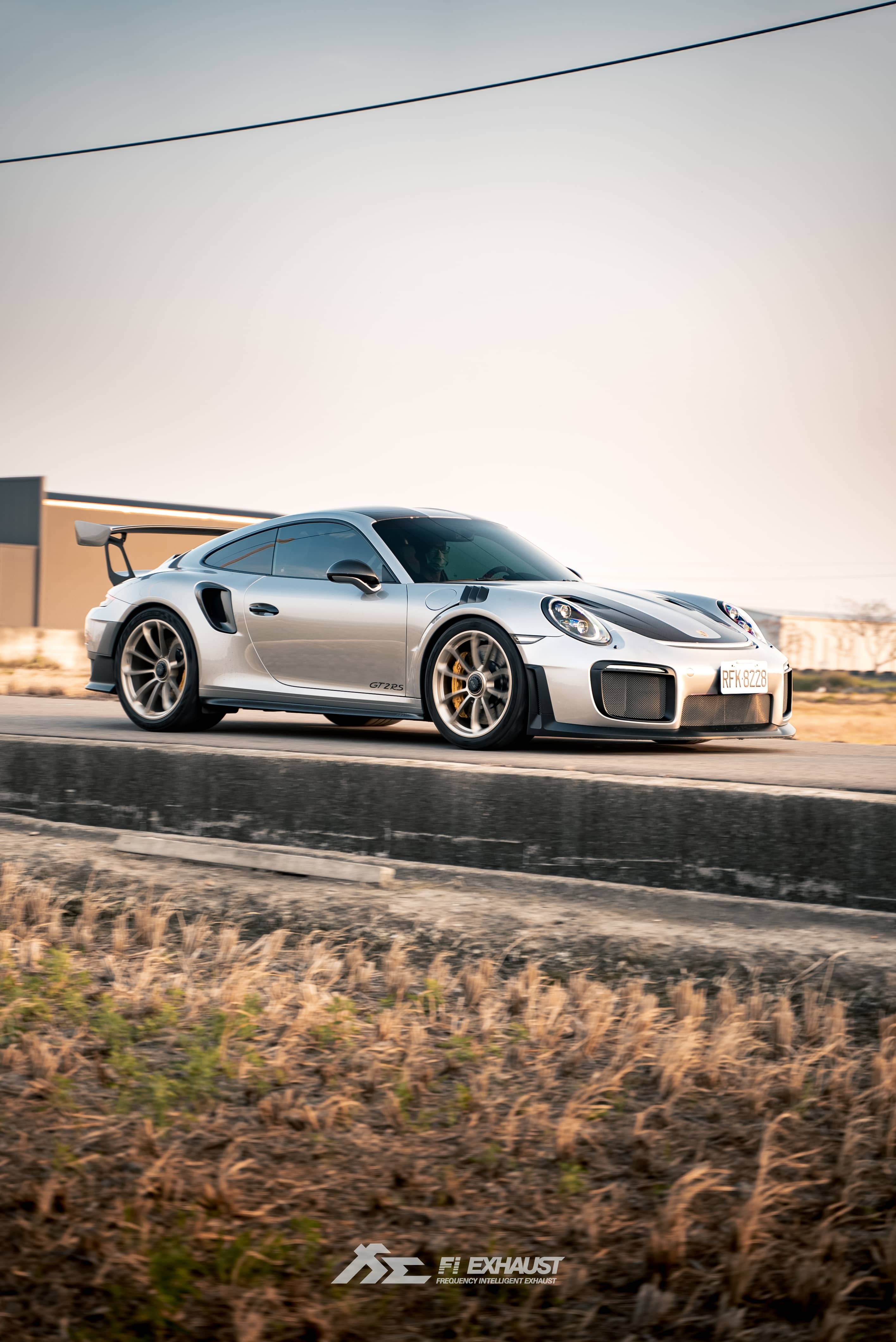 Porsche 991.2 GT2 RS Race Version - Fi排气管