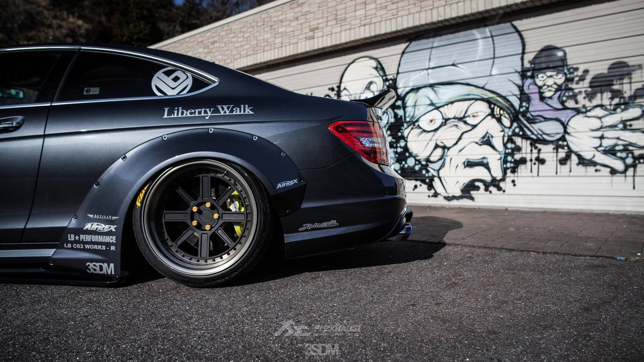 梅赛德斯-AMG W204 C 63 - Fi 排气管