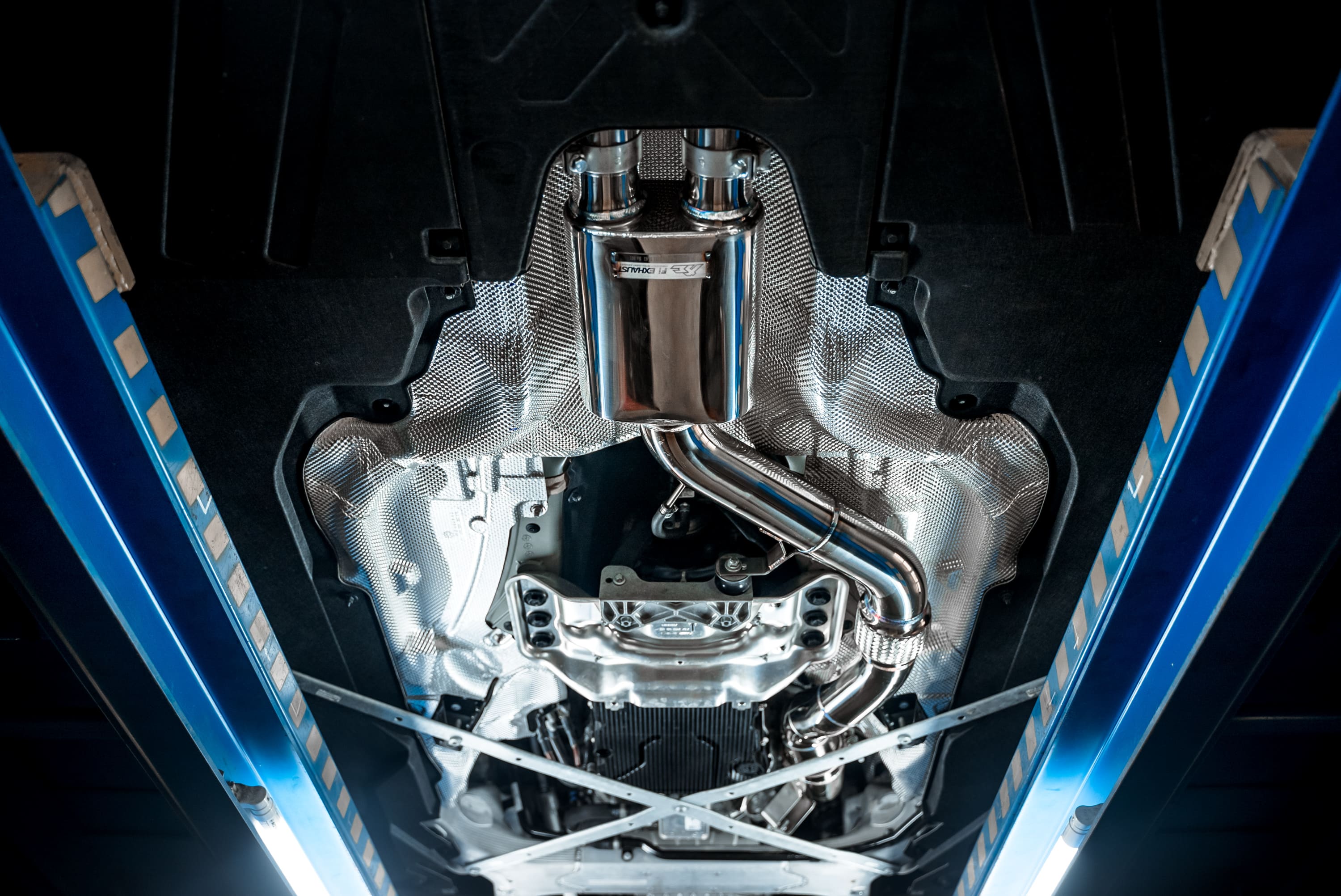 梅赛德斯-AMG R232 SL43 - Fi Exhaust